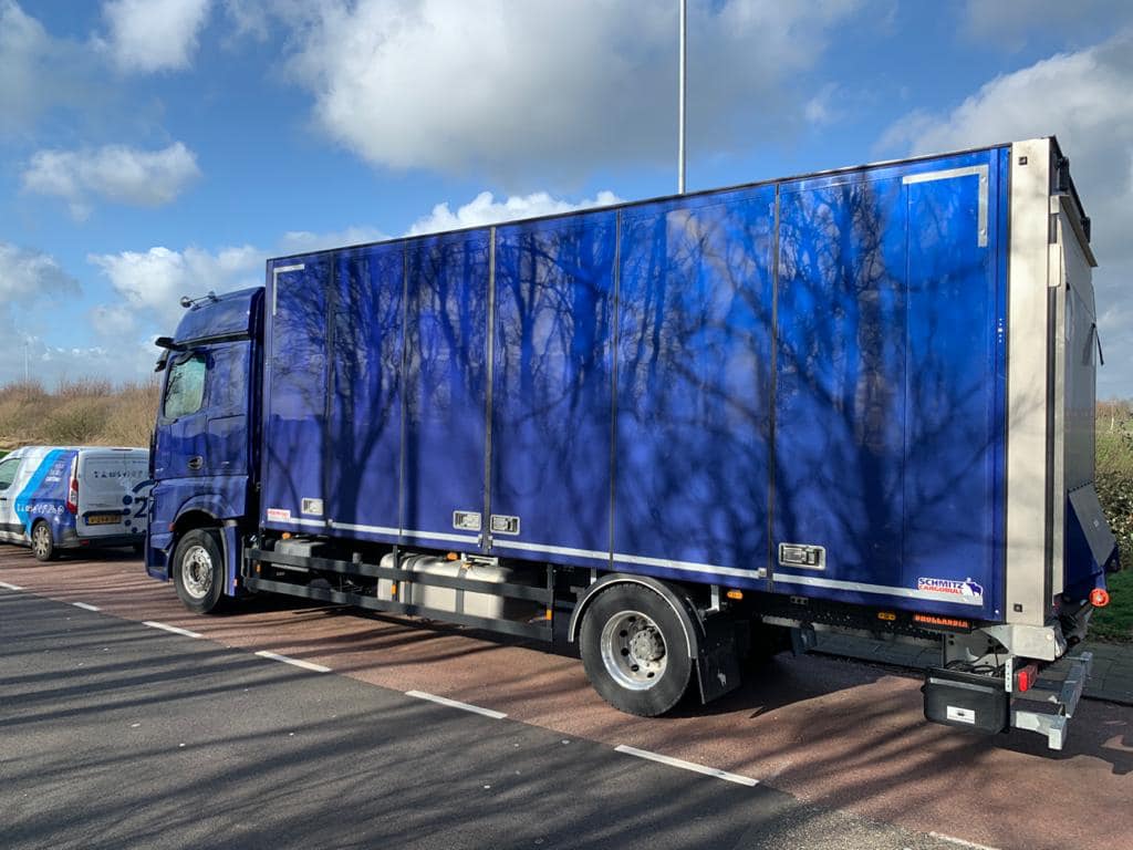 Latest News – Toutes Directions – Sheffield, Uk.